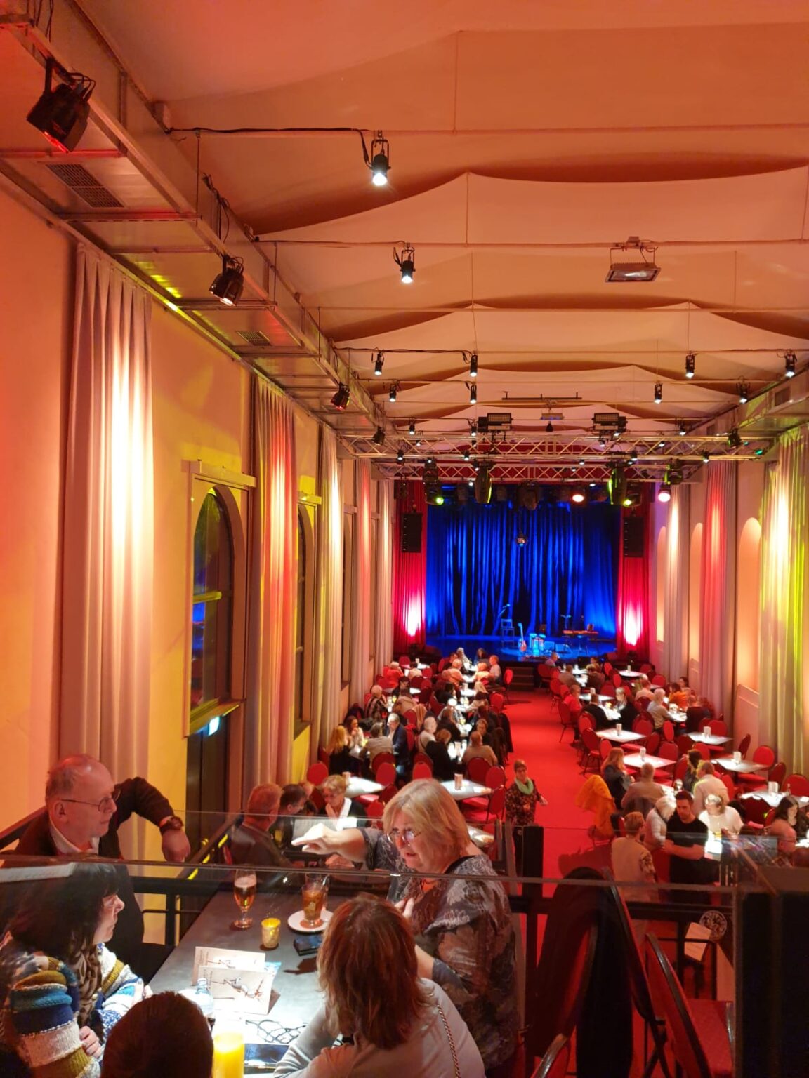 Papierfabrik Varieté Theater Klein-Neusiedl auf musik-austria.at